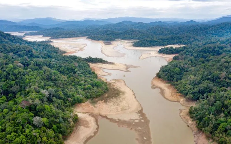 How to Measure the Bug River Water Current